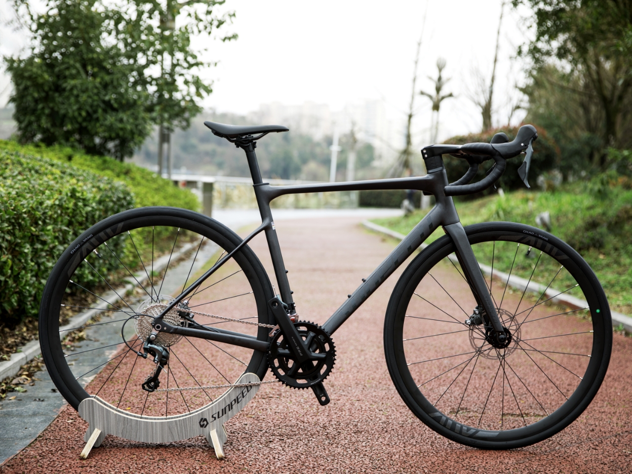 【UCI認証】話題のSUNPEED ASTROがパワーアップ！Tiagra油圧ディスク化で124,800円（おすすめ通販ロードバイク ...
